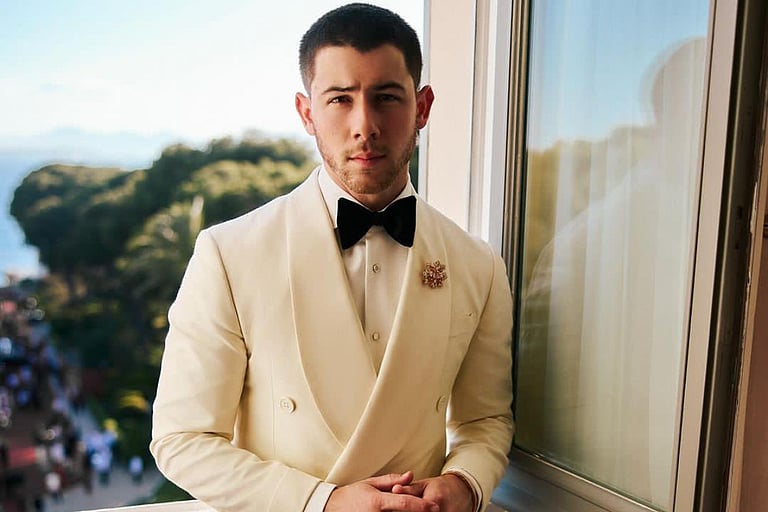 View in my head: Priyanka Chopra reacts to Nick Jonas’ stylish Cannes ...