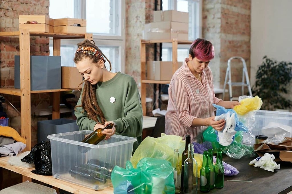 Six DIY ideas to upcycle trash at home