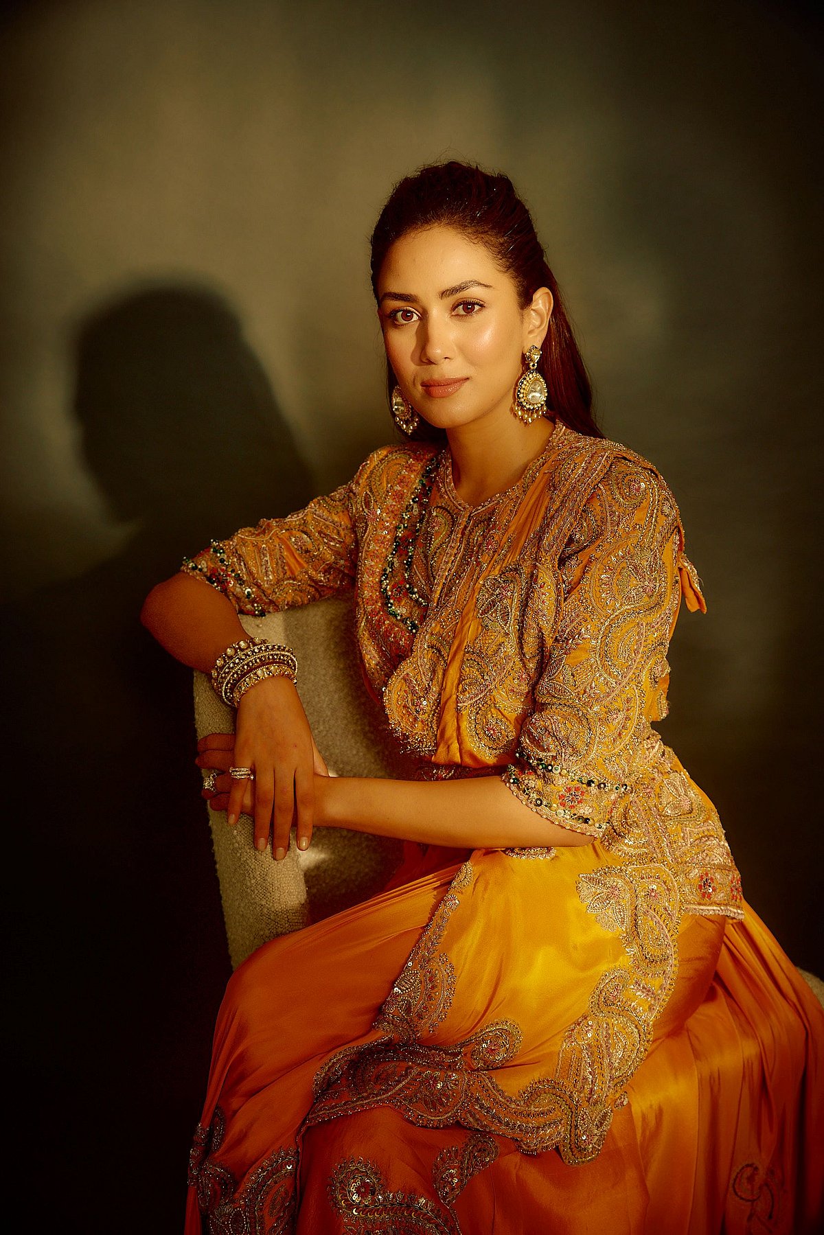 Here's decoding Mira Kapoor's elegant looks at Anant Ambani and radhika ...