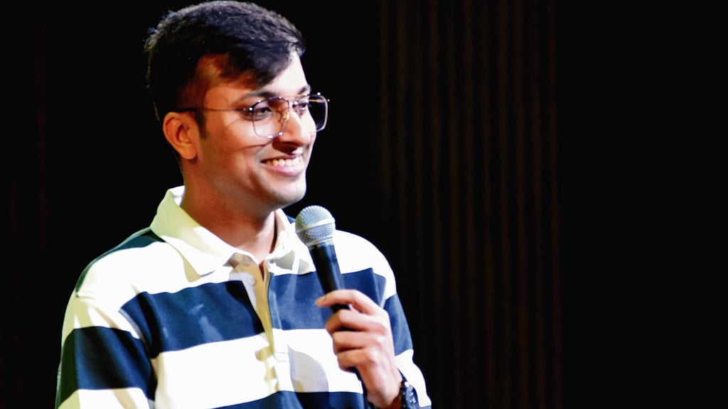 Aashish Solanki is all set for his debut show, ‘Good Boy, Better Show’