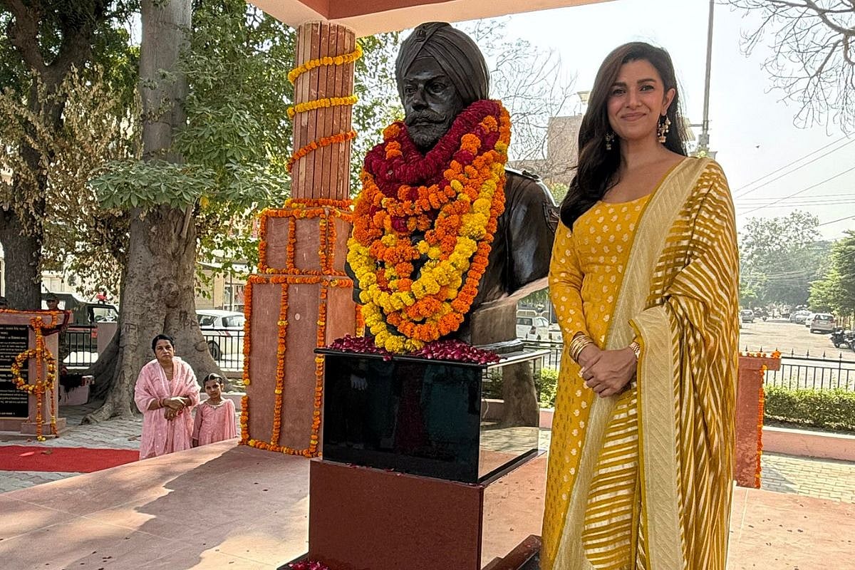 Nimrat Kaur celebrates father's legacy with statue unveiling in Sri ...