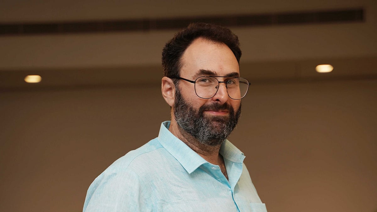 Exploring memory and loss in conversation with experimental filmmaker ...