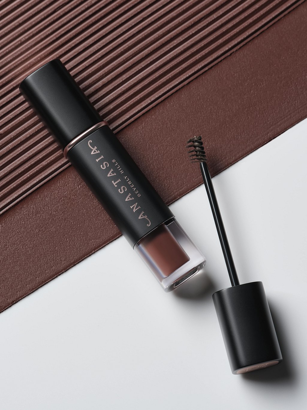 25 Essential Beauty Products to Keep You Radiant and Hydrated This ...
