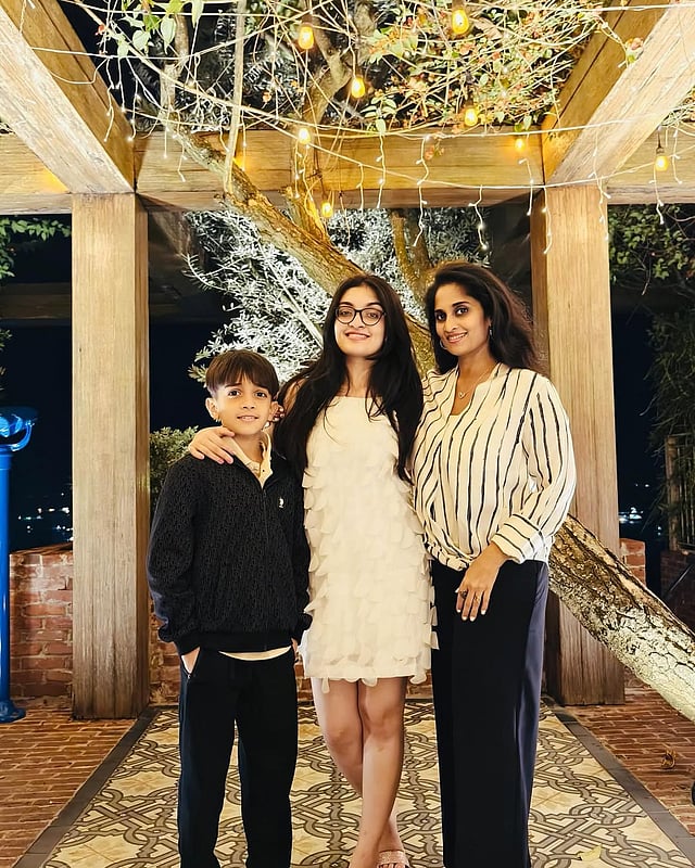 Ajith Kumar and Shalini celebrate daughter Anoushka’s 17th birthday, pose for an adorable family ...