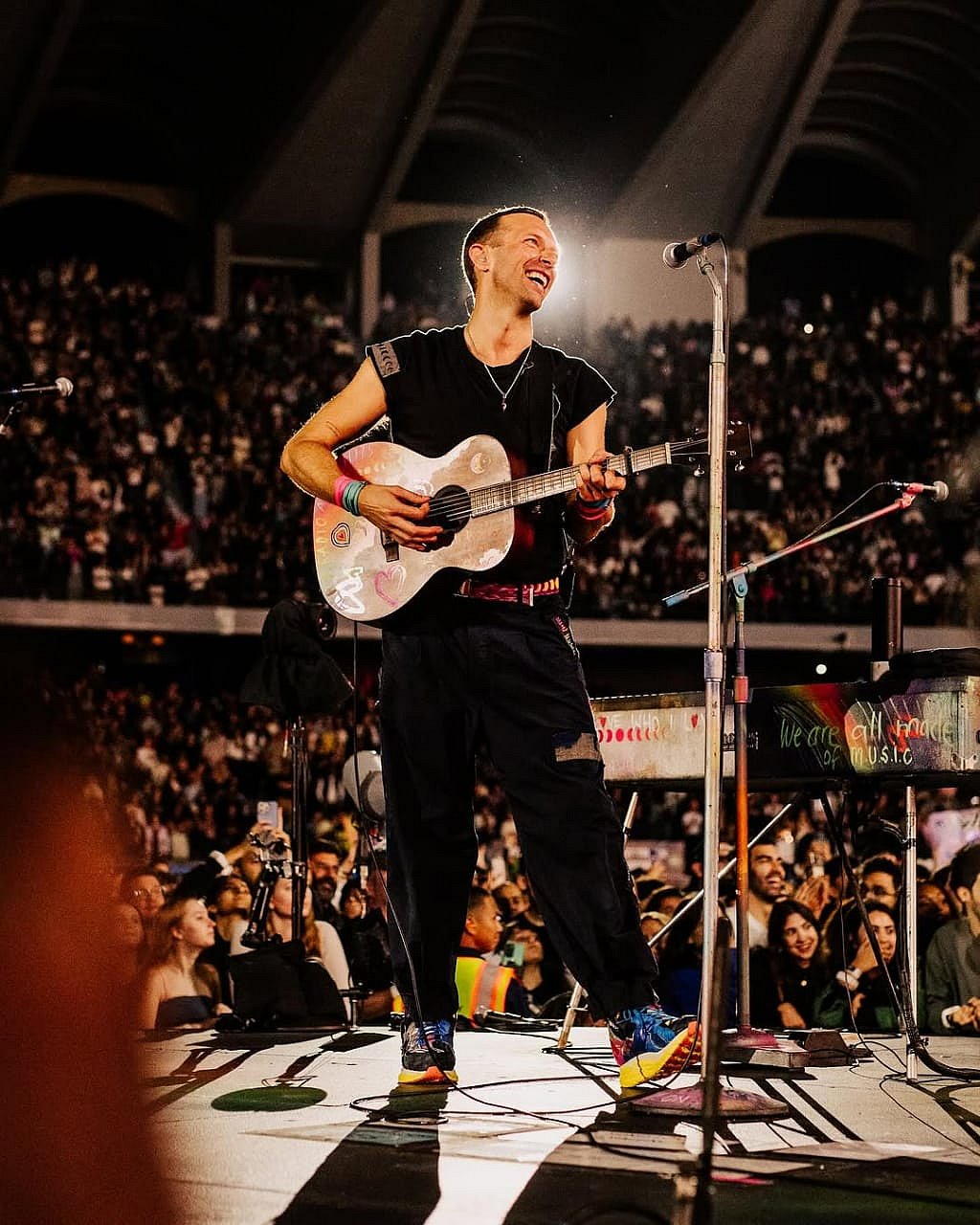 Chris Martin impresses fans with Punjabi phrase ahead India concerts