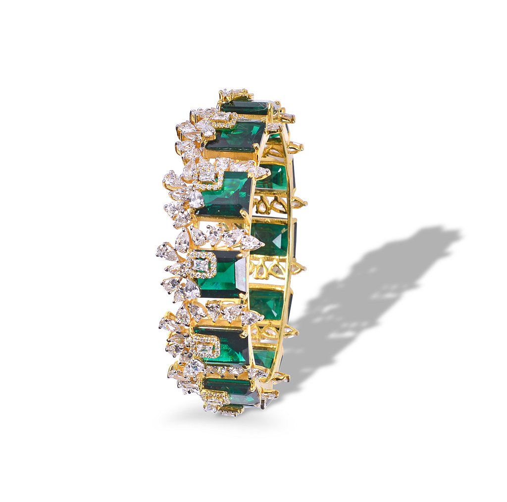 This designer label’s new line of silver bijoux focuses on Polki designs