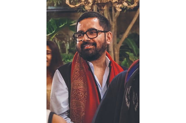 Ayan Mukherji’s father Deb Mukherjee passes away, Bollywood bids farewell