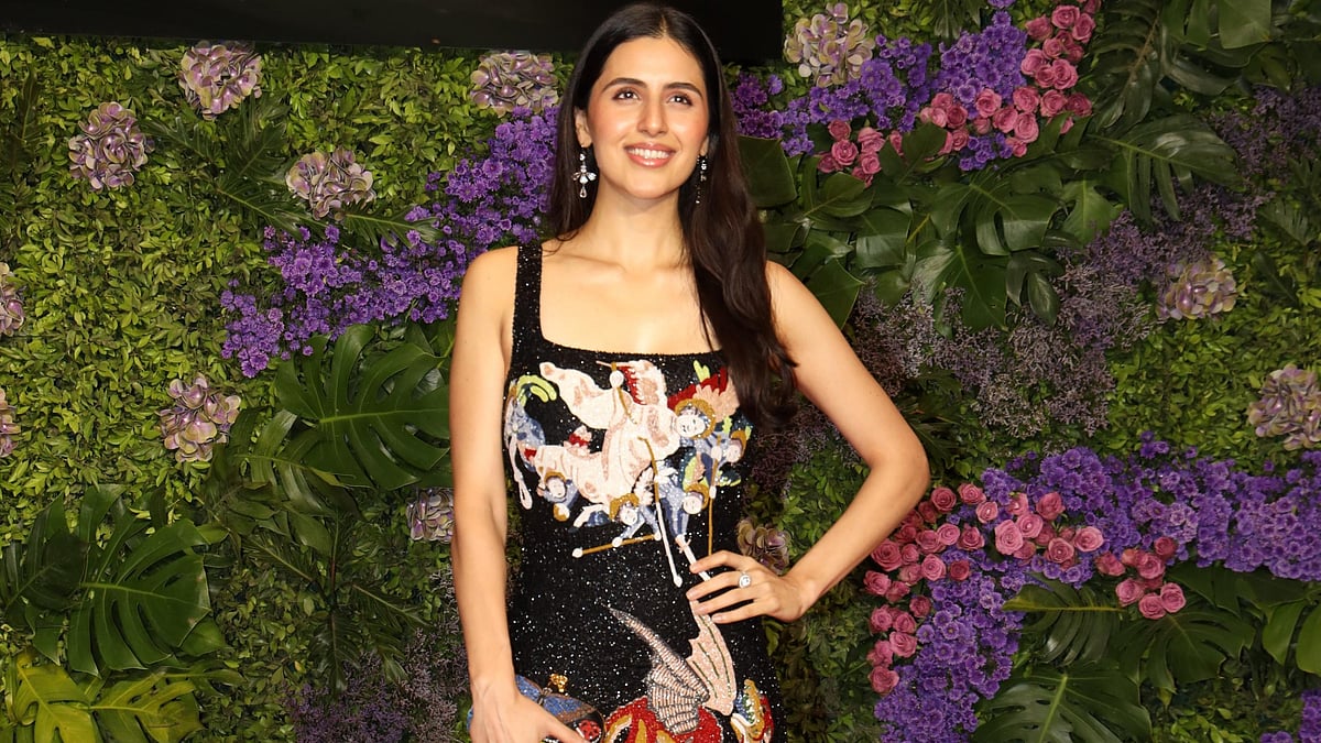 Who is Akshay Kumar's niece, Simar Bhatia? Things you may need to know