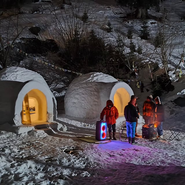 What is Manali's Igloo village?