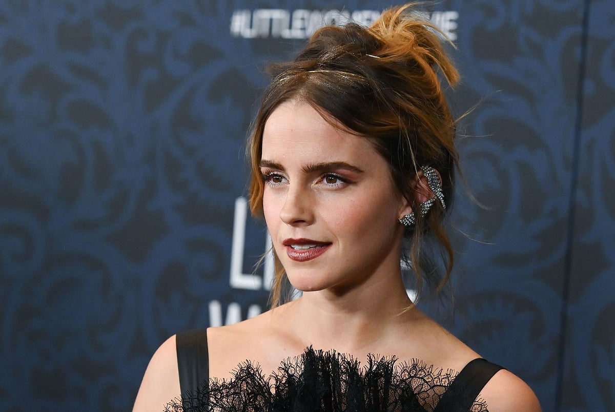 Emma Watson takes the helm at Oxford rowing regatta
