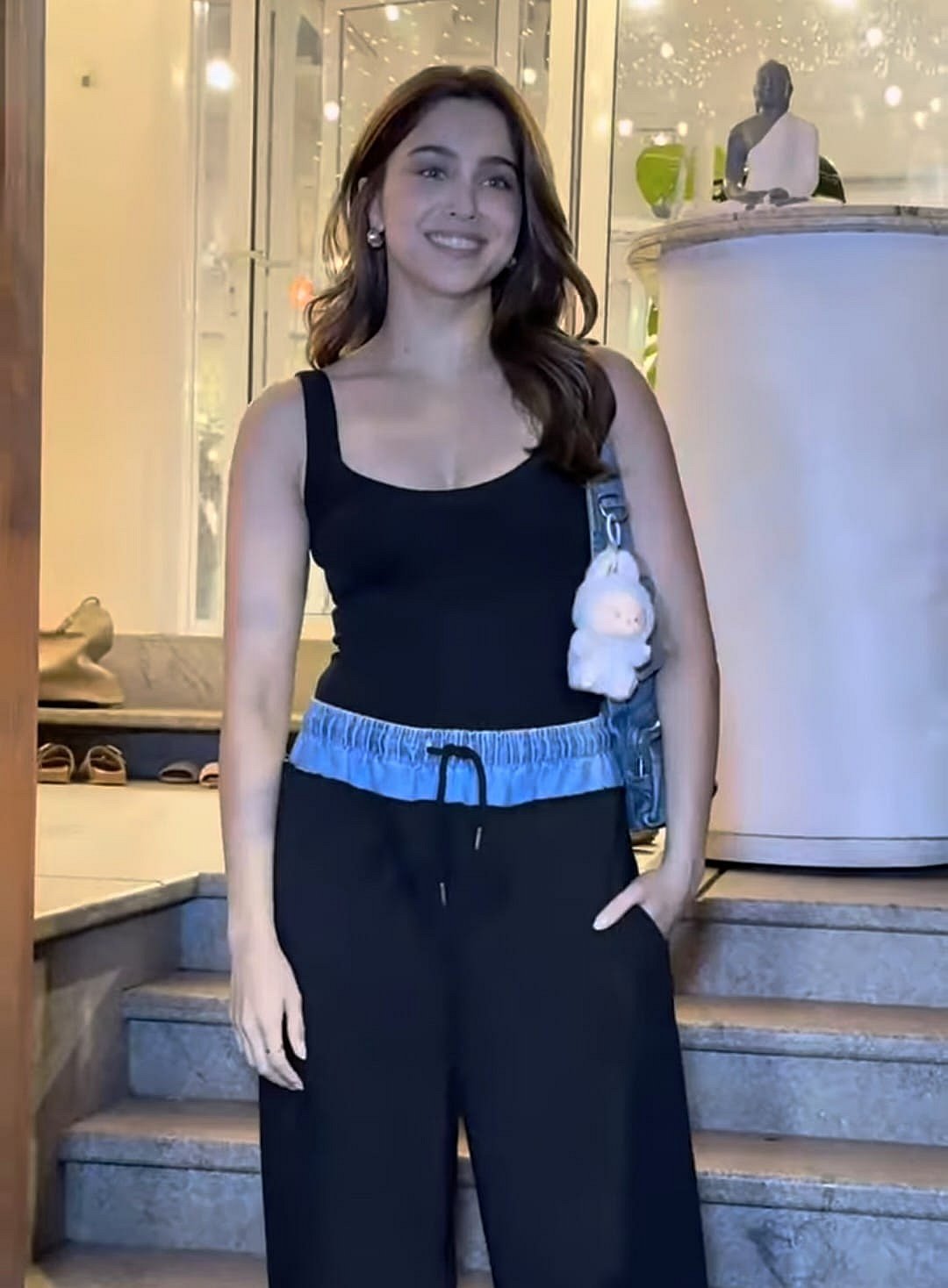 Labubu Love: From Ananya Panday to Pashmina Roshan, Bollywood celebs ...