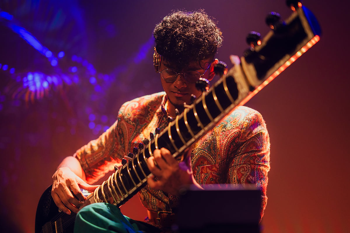 A solo sitar tour that’s anything but traditional