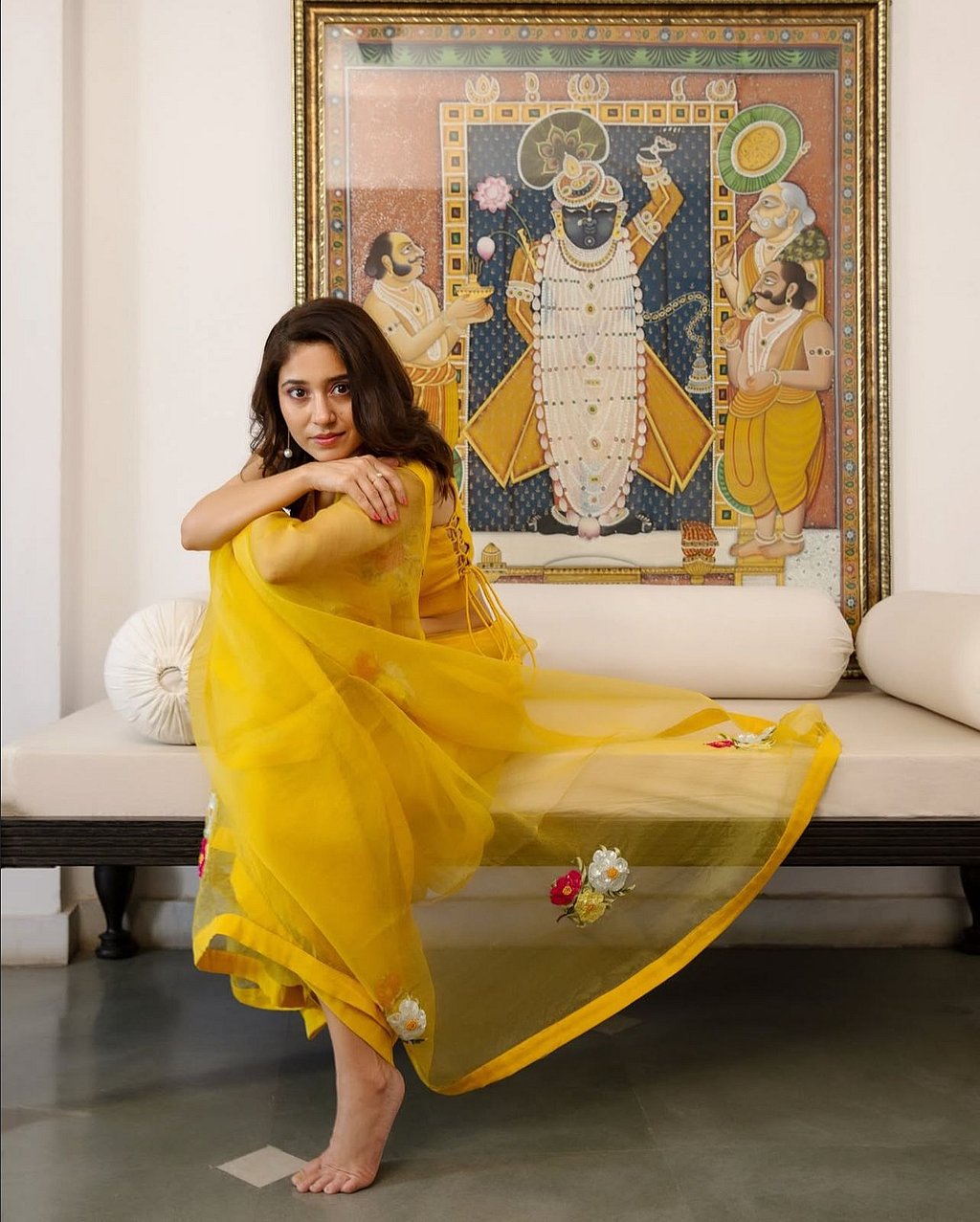 Bollywood Icons: Celebrating Handloom & Eco-Friendly Fashion