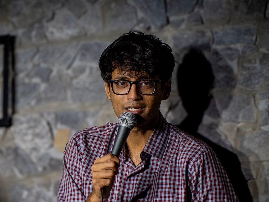 Shamik Chakrabarti: Deadpan Comedy Meets Narrative Twist in Hyderabad
