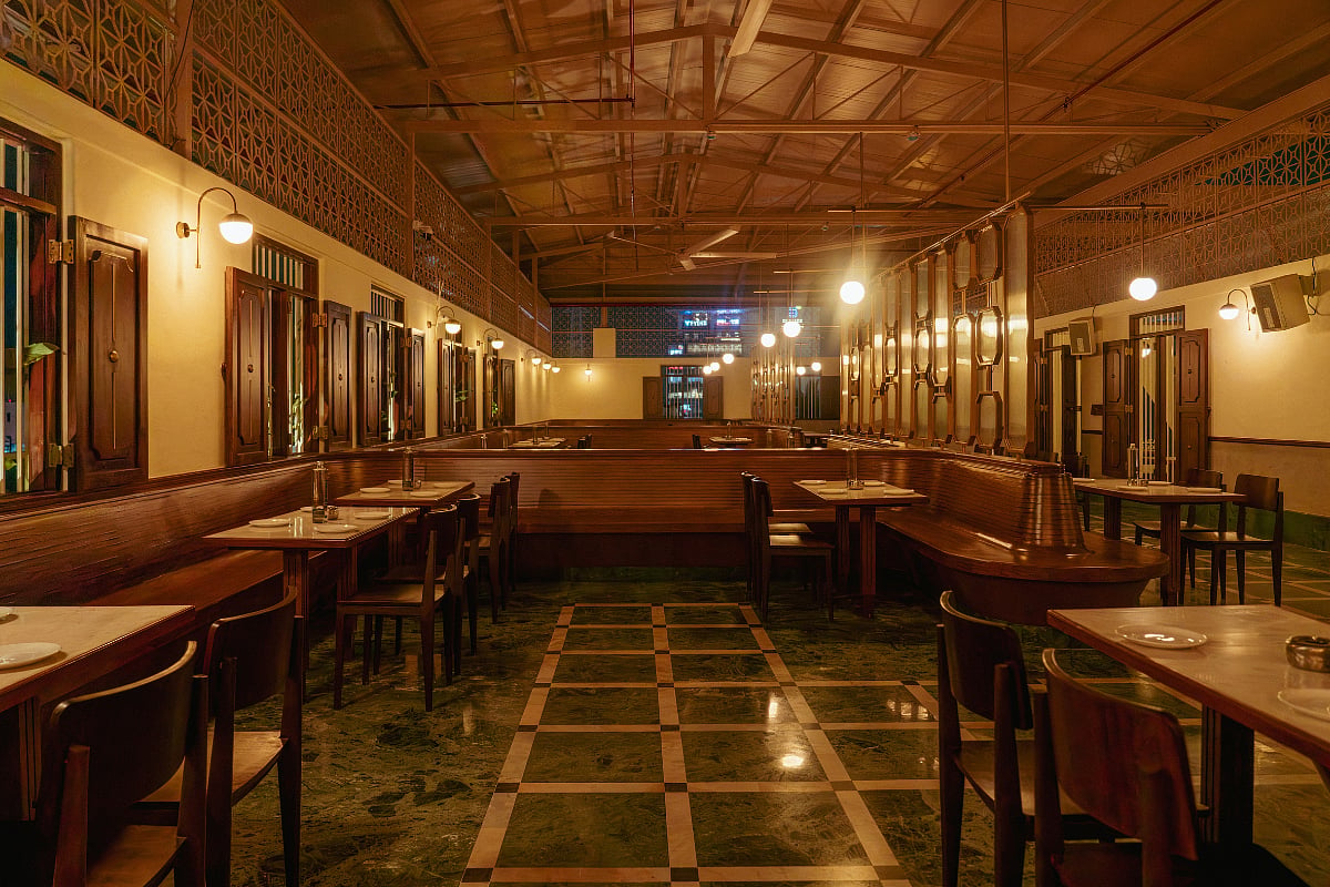 Bengaluru Dining: Discover Local Charm at Yaakay Bar & Canteen