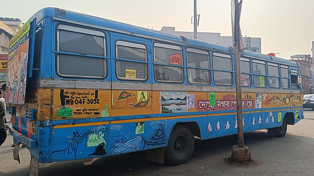 DAG Kolkata brings the city alive on an artistic blue and yellow bus