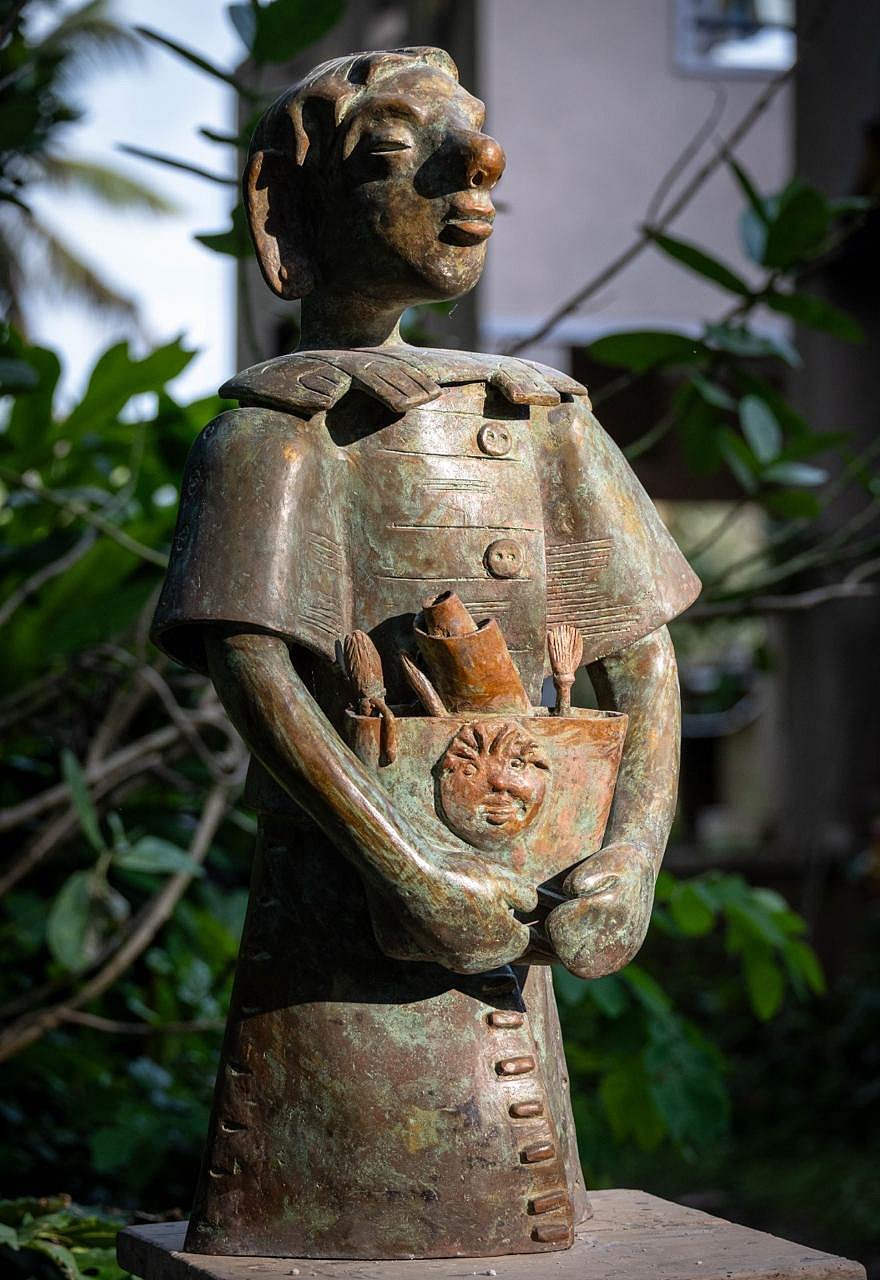 This Bengaluru gallery presents G Reghu’s latest sculpture series