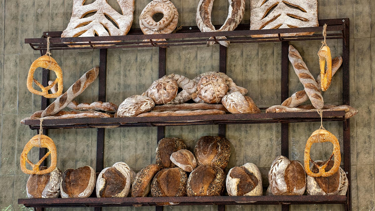 3 ways to eat stale, but edible bread