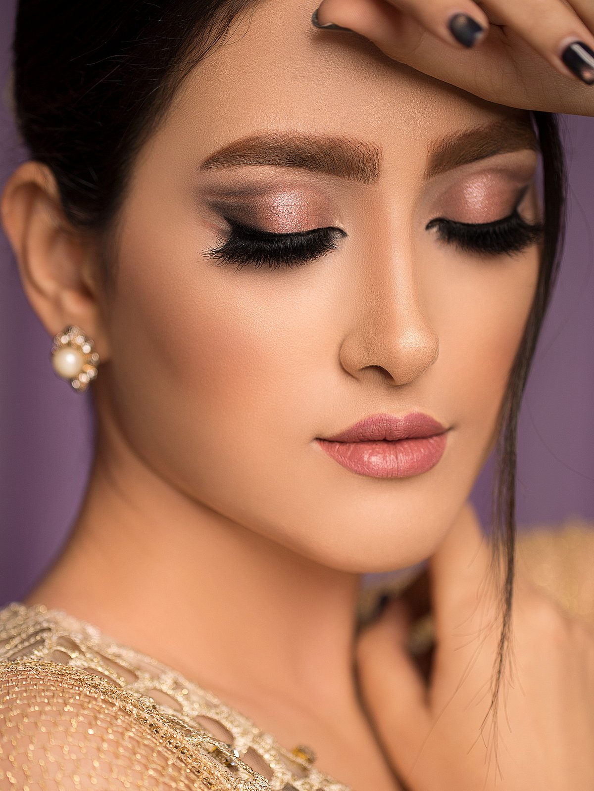 5 best makeup routines for sensitive skin