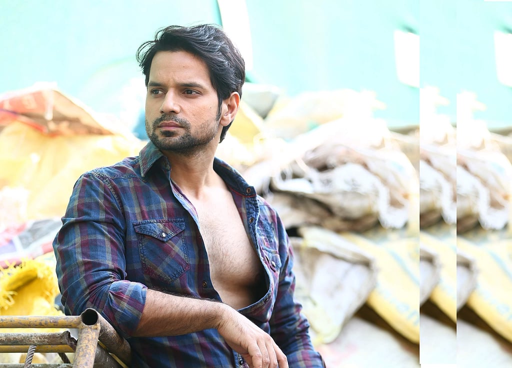 Actor Vicky Arora talks about his character Bhargav in Akkad Bakkad ...