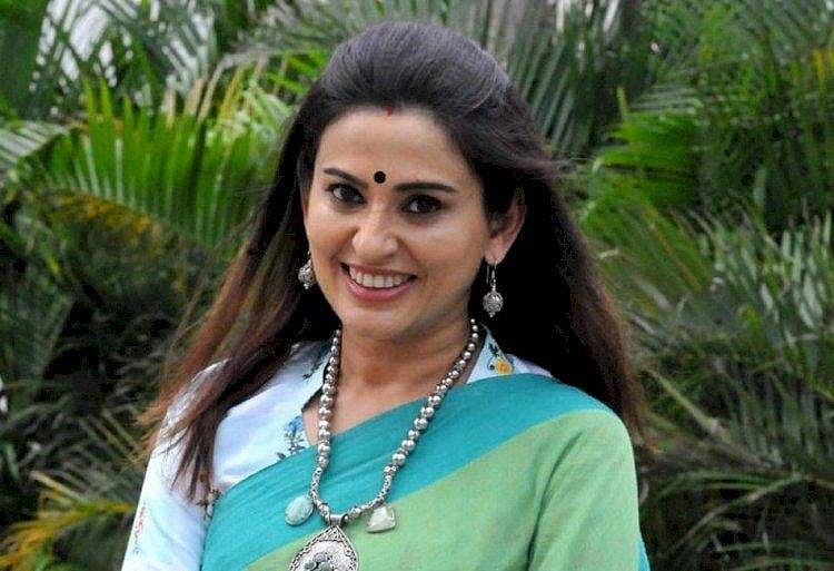 Actor Smita Bansal | Chanda Hai Tu | Entertainment News