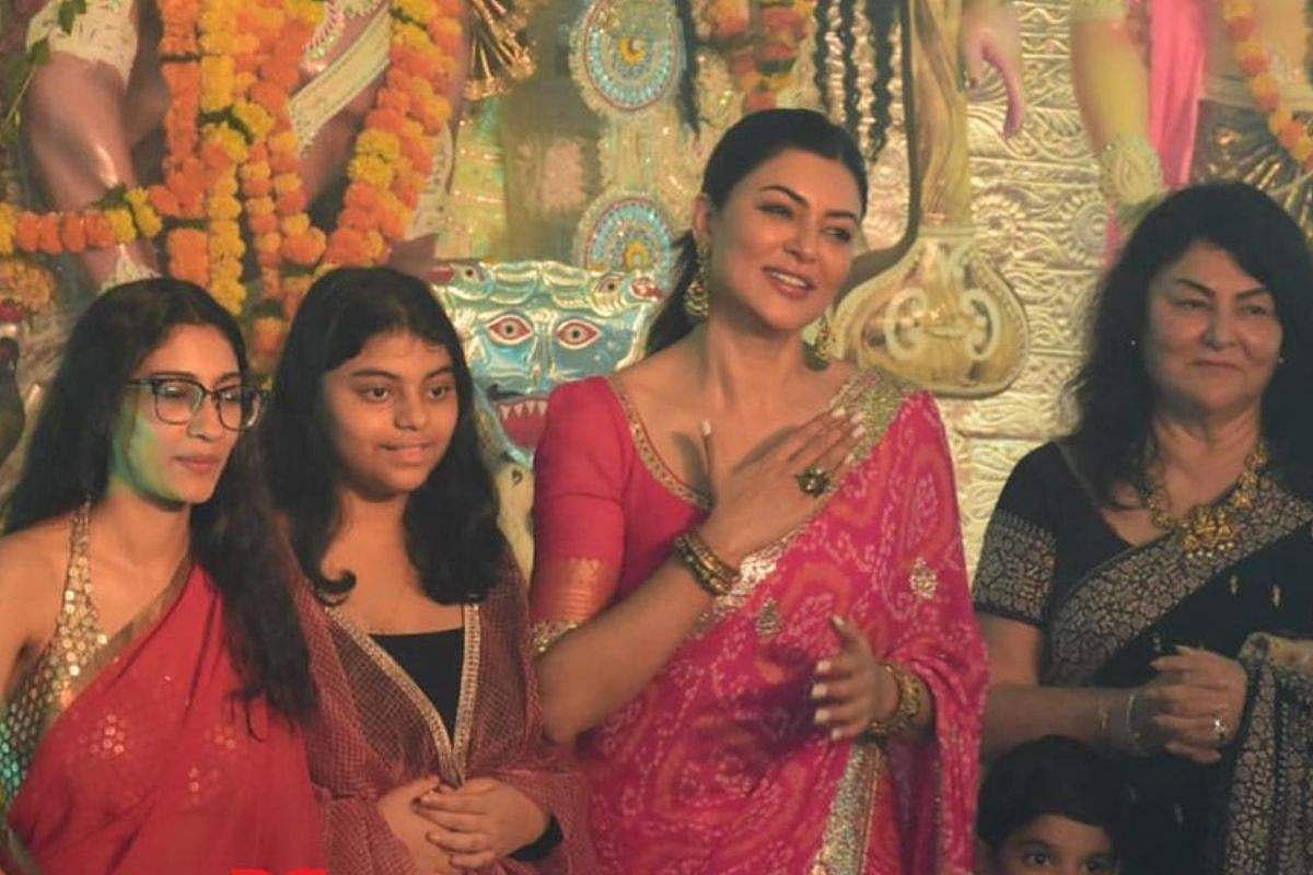 Sushmita Sen twins with daughter Renee at Durga Puja celebrations in ...