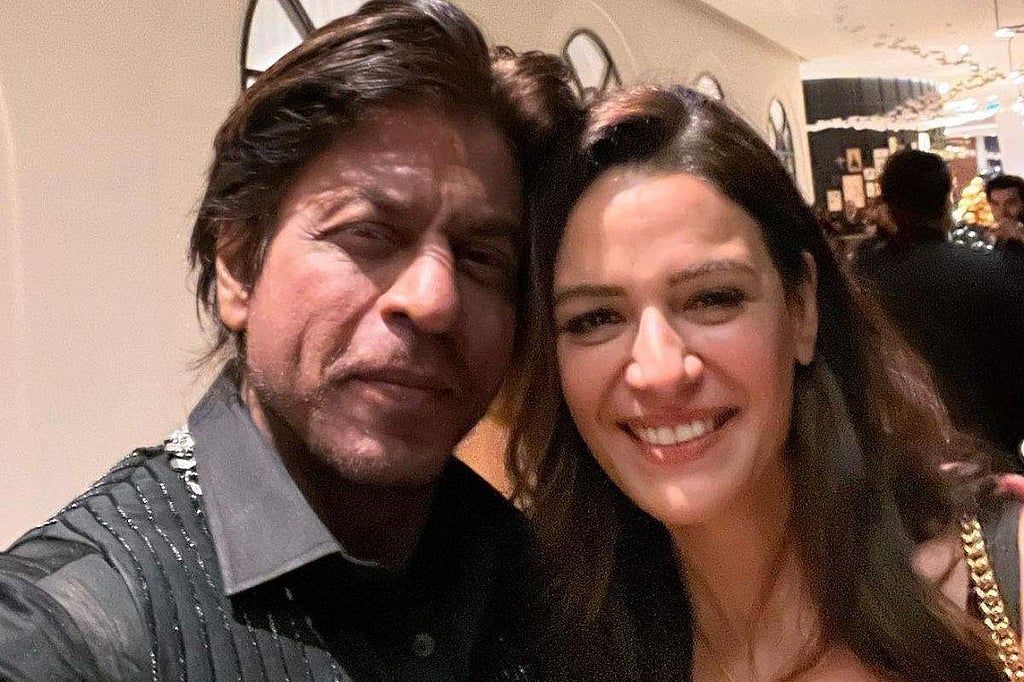 Bollywood superstar Shah Rukh Khan hosts a star-studded birthday bash ...