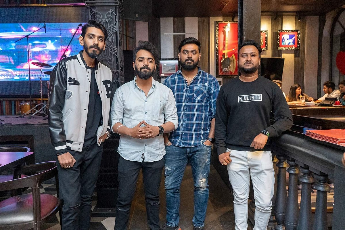 In pics: V-Day celebrations at Hard Rock Cafe